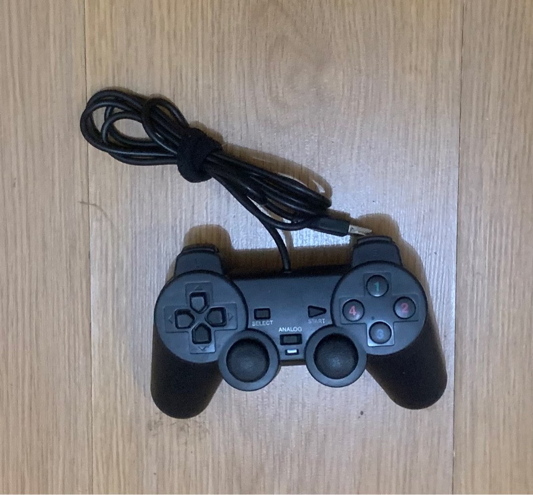 USB wired controller, Video Gaming, Gaming Accessories, Controllers on ...