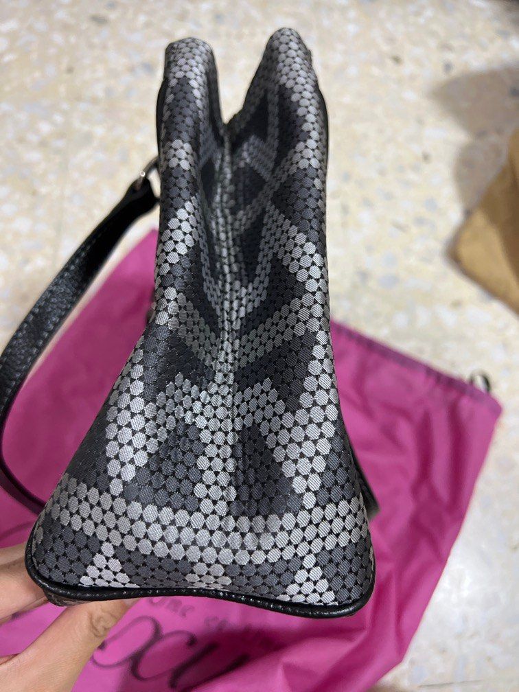 Valentino Rudy Shoulder Bag, Women's Fashion, Bags & Wallets, Shoulder ...