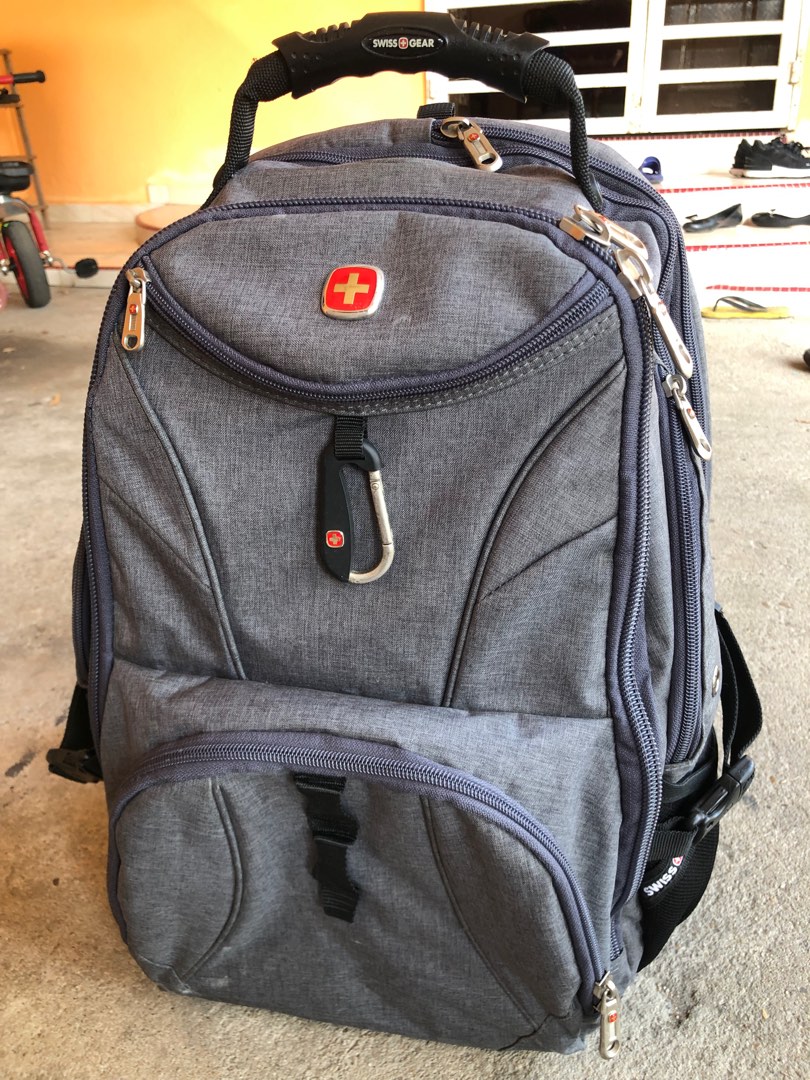 Victorinox Backpack, Men's Fashion, Bags, Backpacks on Carousell