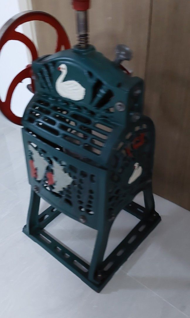 Vintage 1970's Ice Shaving Machine, Furniture & Home Living, Home Decor ...