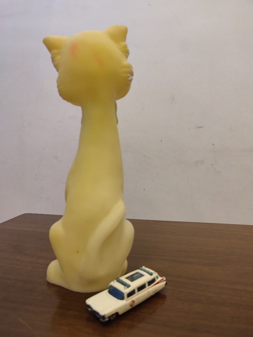 Vintage 60s combex rubber toys 1960s yellow cat England, Hobbies & Toys ...