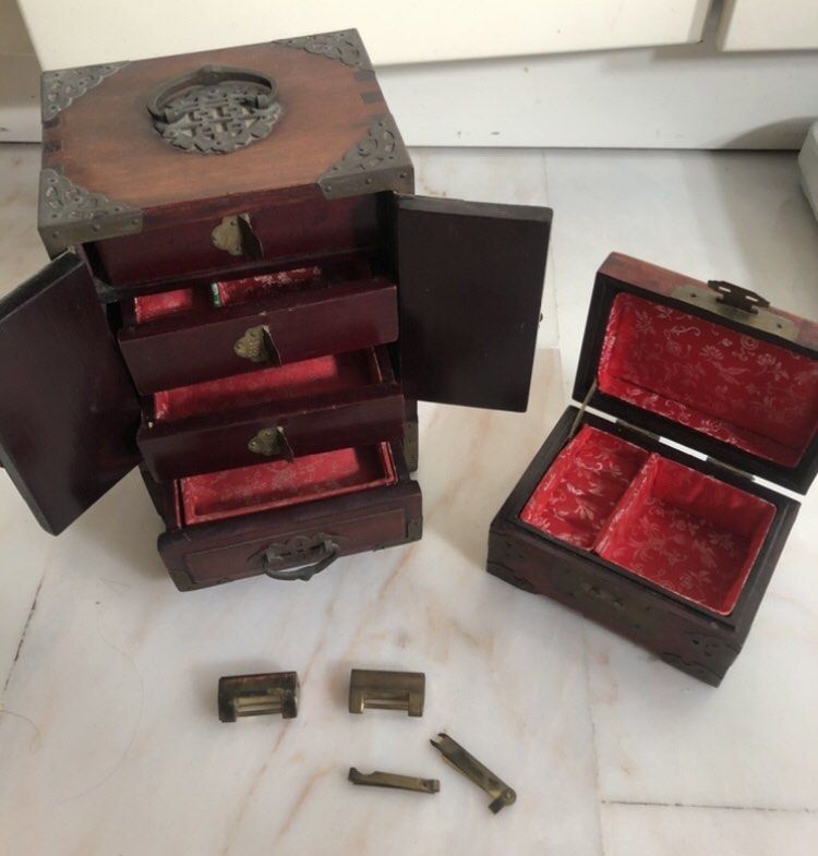 Vintage Antique Wooden Jewelry Boxes with Locks, and decor pieces ...
