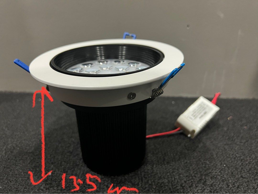 Adjustable LED spotlight, Furniture & Home Living, Lighting & Fans, Lighting on Carousell