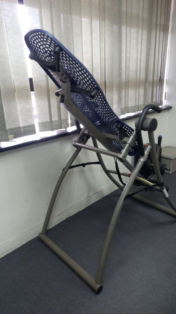 AIBI Teeter Hang Ups Inversion Table Contour L5, Sports Equipment ...