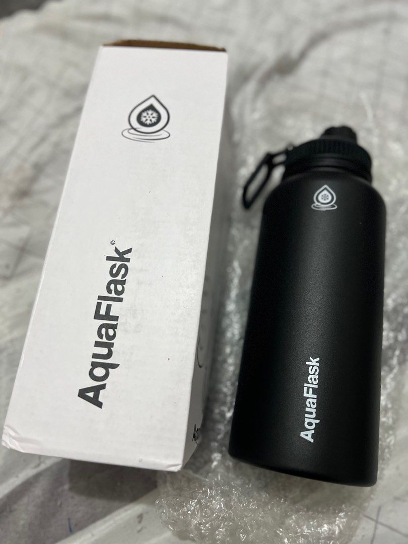 Aquaflask black 32oz, Sports Equipment, Other Sports Equipment and ...