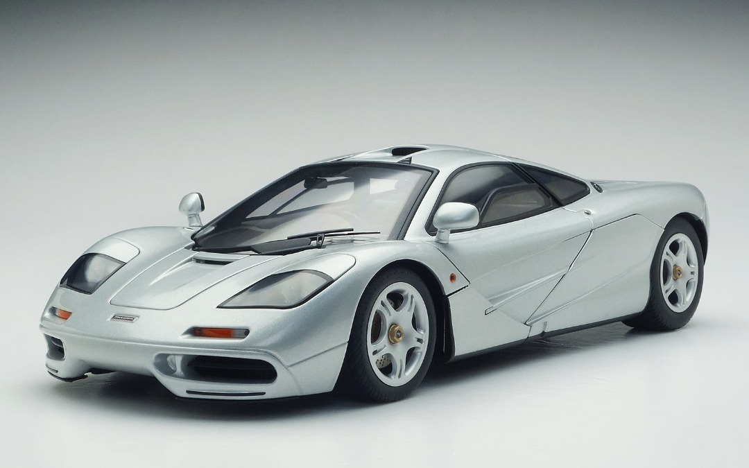 Autoart McLaren F1 Magnesium Metallic Silver 1/18, Hobbies & Toys, Toys ...