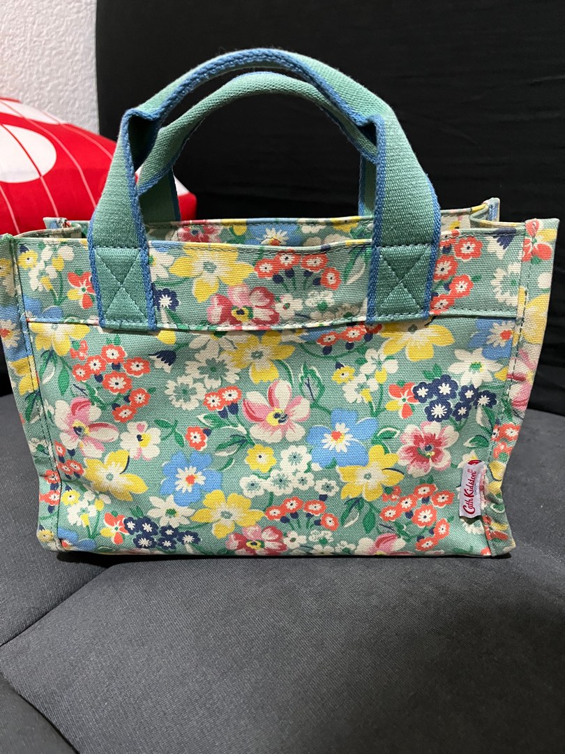 Cath Kidston bag, Women's Fashion, Bags & Wallets, Cross-body Bags on ...