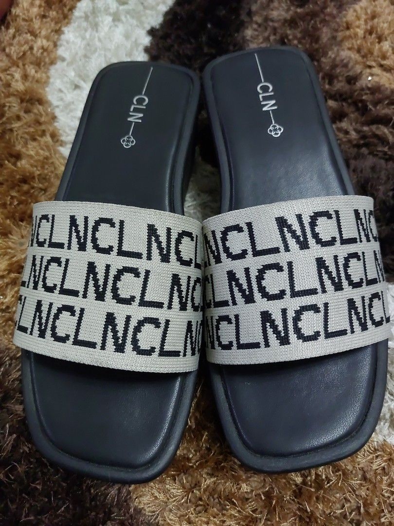 CLN black wedge, Women's Fashion, Footwear, Flats & Sandals on Carousell