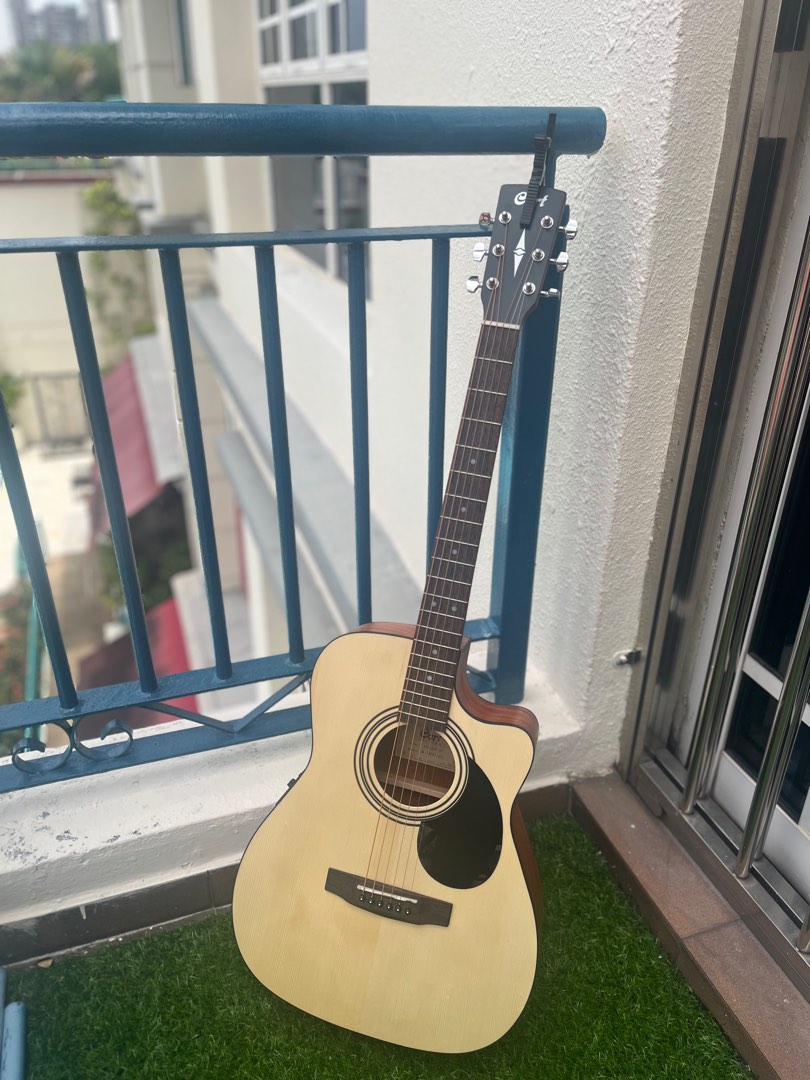 Cort Acoustic Guitar (RARELY TOUCHED), Hobbies & Toys, Music & Media ...