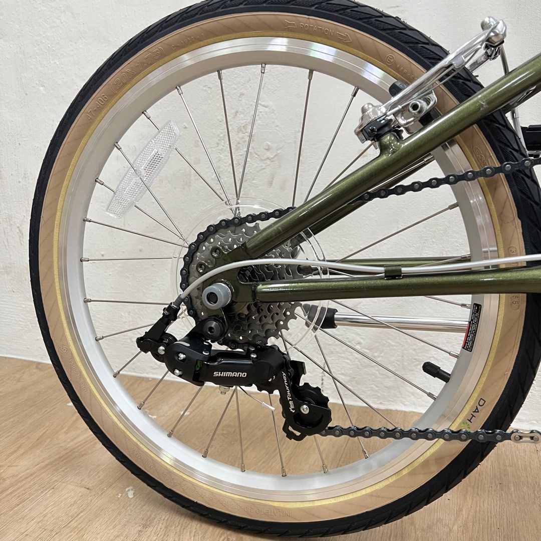 Dahon boardwalk d8 japan edition foldable bike, Sports Equipment ...