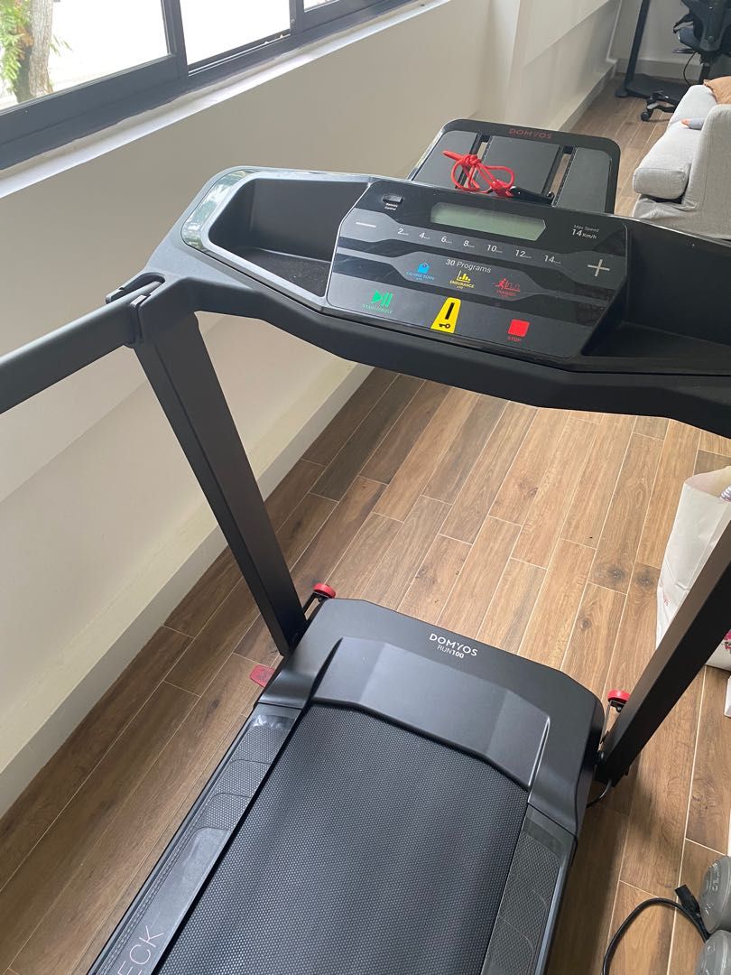 Decathlon treadmill domyos run100, Sports Equipment, Exercise & Fitness ...