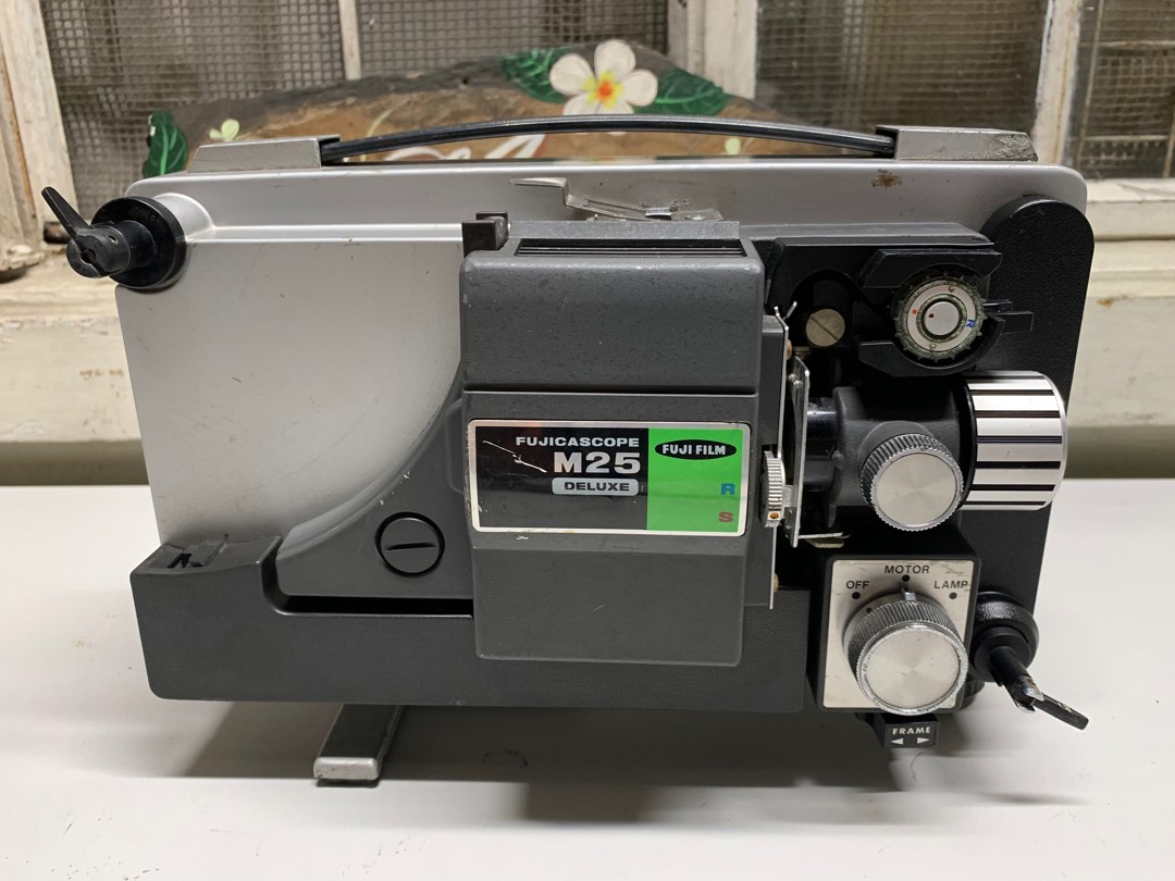 Vintage Fuji Film Fujicascope M25 Deluxe Untested as is, Hobbies & Toys ...