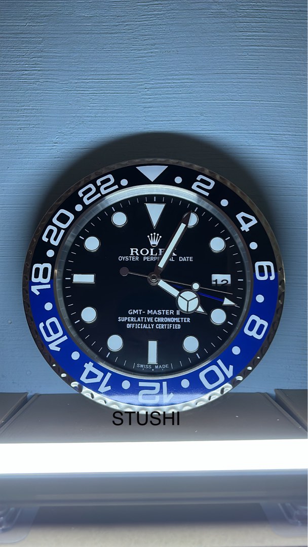 GMT Batman 14” Wall Clock, Furniture & Home Living, Home Decor, Clocks ...