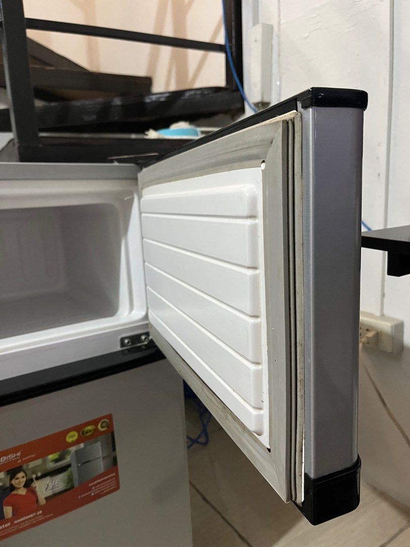 HANABISHI Refrigerator 2 Door, TV & Home Appliances, Kitchen Appliances ...