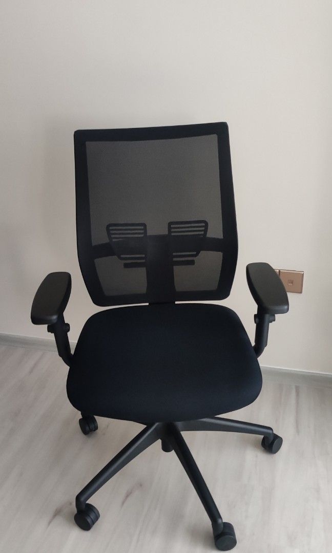Haworth Aloha Easy office chair, Furniture & Home Living, Furniture ...