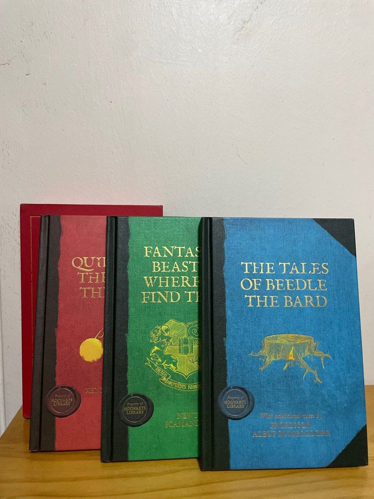 Hogwarts Library Set, Hobbies & Toys, Books & Magazines, Fiction & Non ...