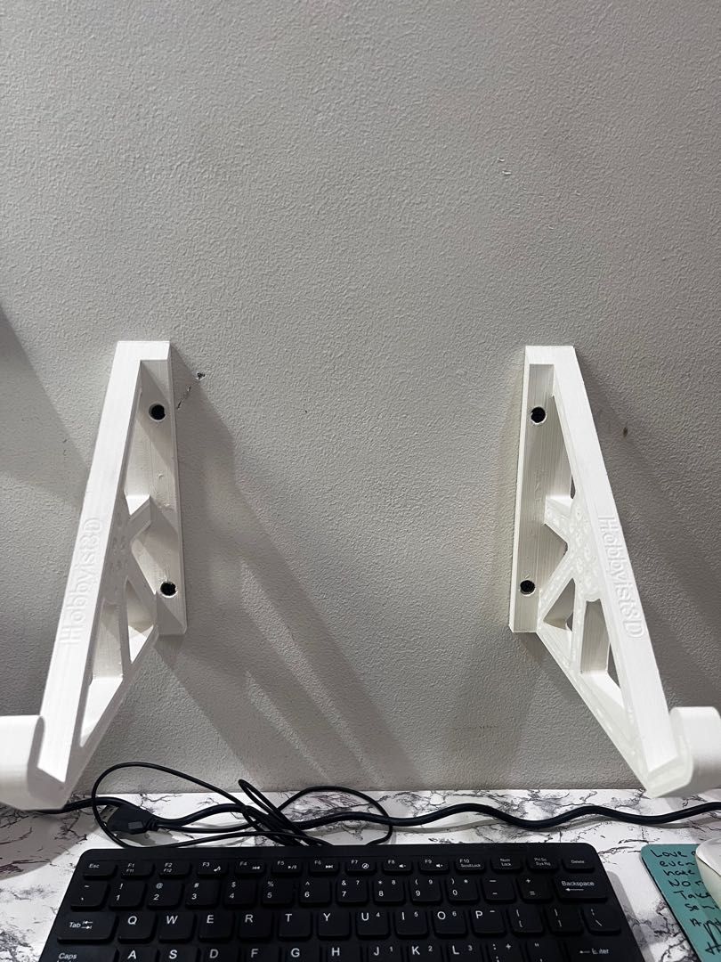 Laptop Wall Mount, Computers & Tech, Laptops & Notebooks on Carousell