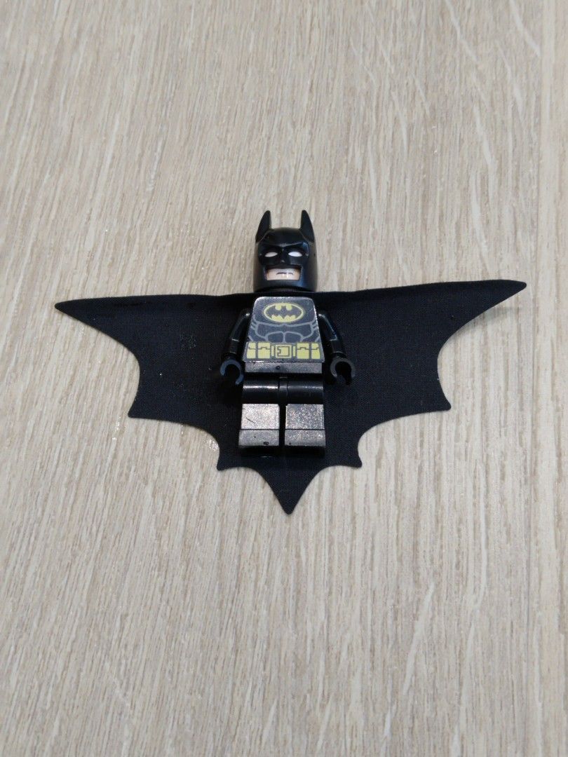 Lego Batman outstretched cape, Hobbies & Toys, Toys & Games on Carousell