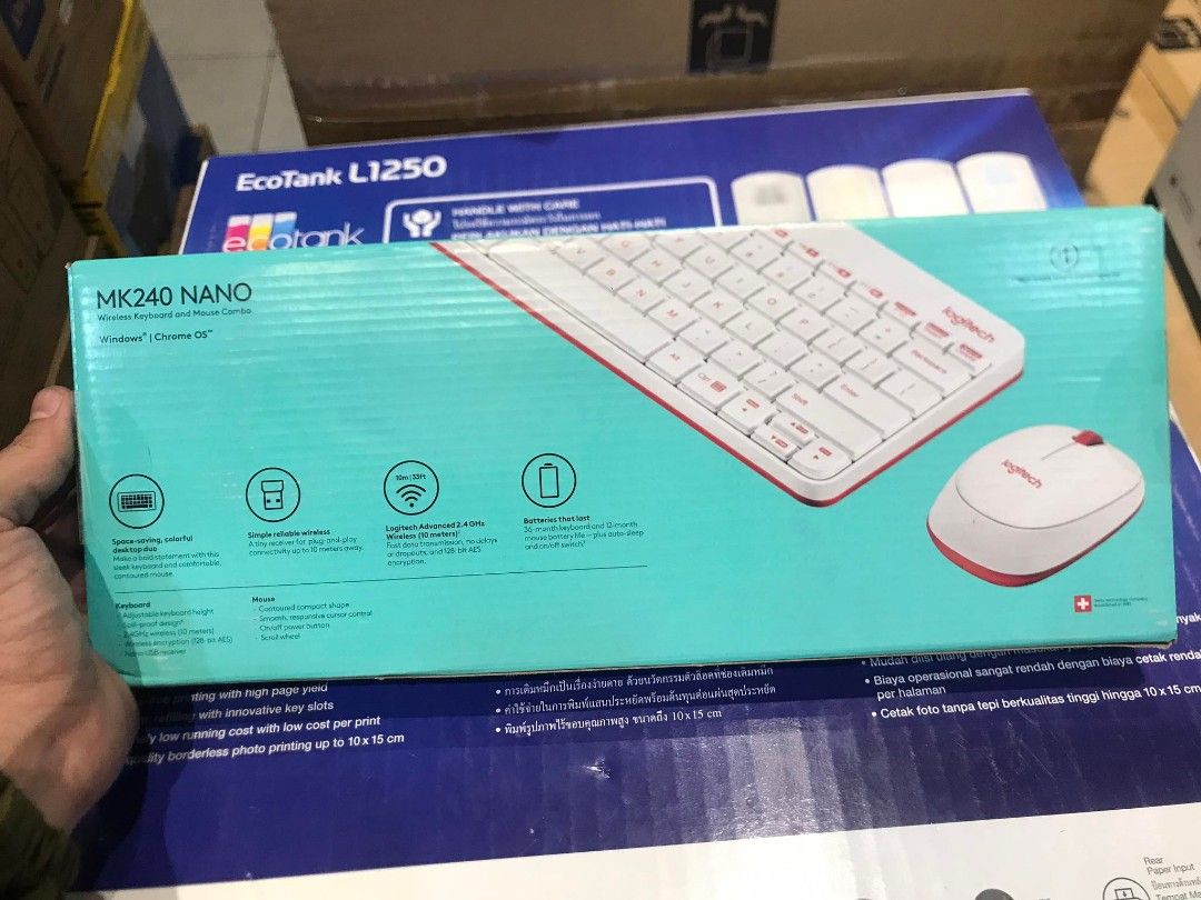 Logitech Mk240 Nano Wireless Keyboard Mouse Combo White Computers And Tech Parts And Accessories