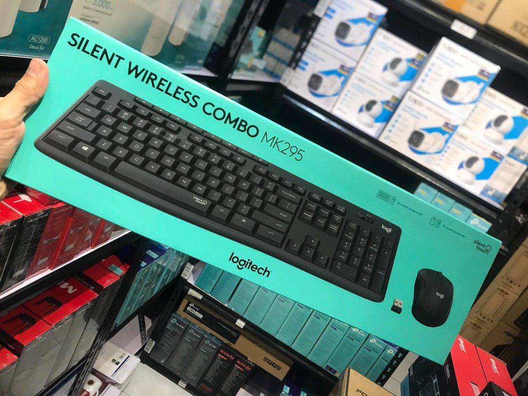 Logitech Mk295 Silent Wireless Keyboad And Mouse Combo Computers