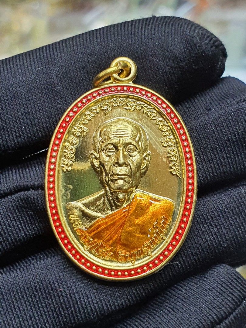 Lp Toh Rian Roon Kaipla Charoensarp Mongkol Thai Amulet, Hobbies & Toys ...