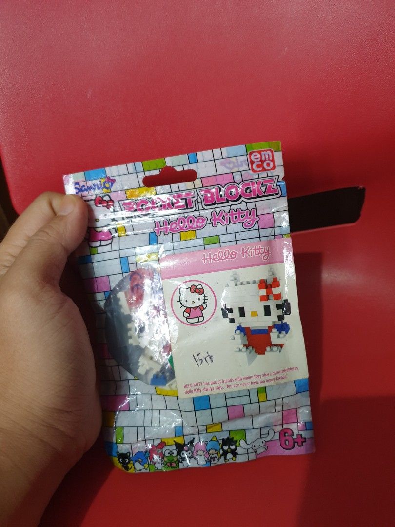 MAINAN Pocket Block Hello Kitty Mini Figure Original Emco, Toys & Collectibles, Mainan di Carousell