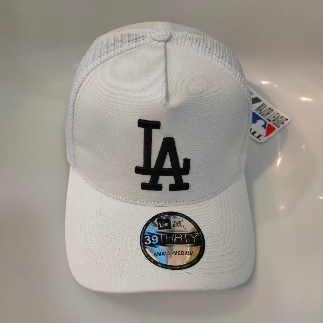 New cap LA Topi mlb baseball hat white newera, Men's Fashion, Watches ...