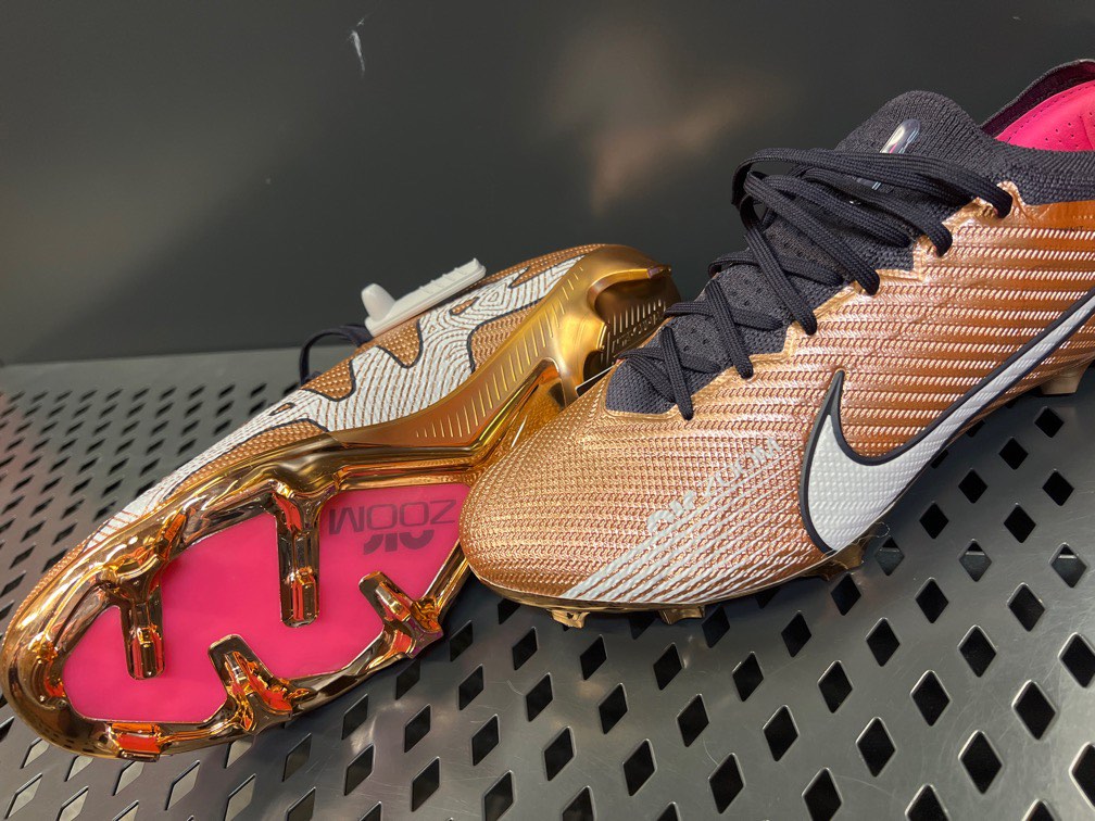 Nike zoom Vapor 15 Elite FG (US10), Sports Equipment, Sports & Games ...