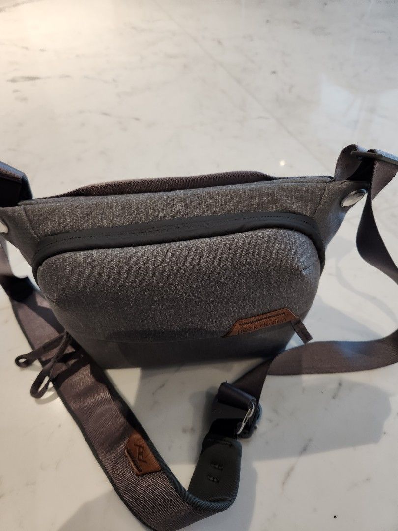 Peak design everyday sling 3L camera bag, Photography, Photography ...