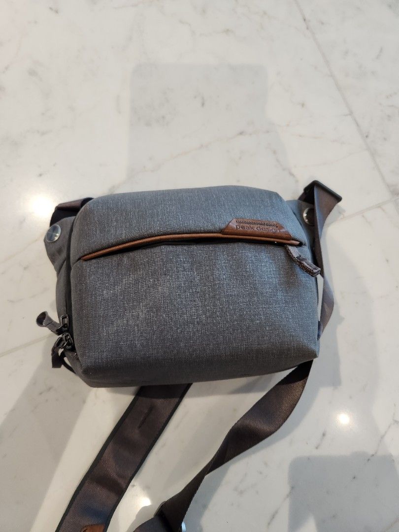Peak design everyday sling 3L camera bag, Photography, Photography ...