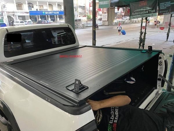 roller lid dual lock on Carousell