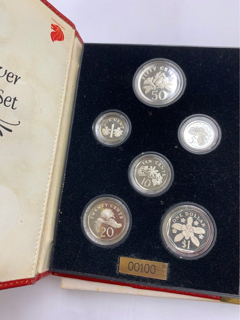 Serial #100 SG 1990 silver coin set, Hobbies & Toys, Memorabilia ...