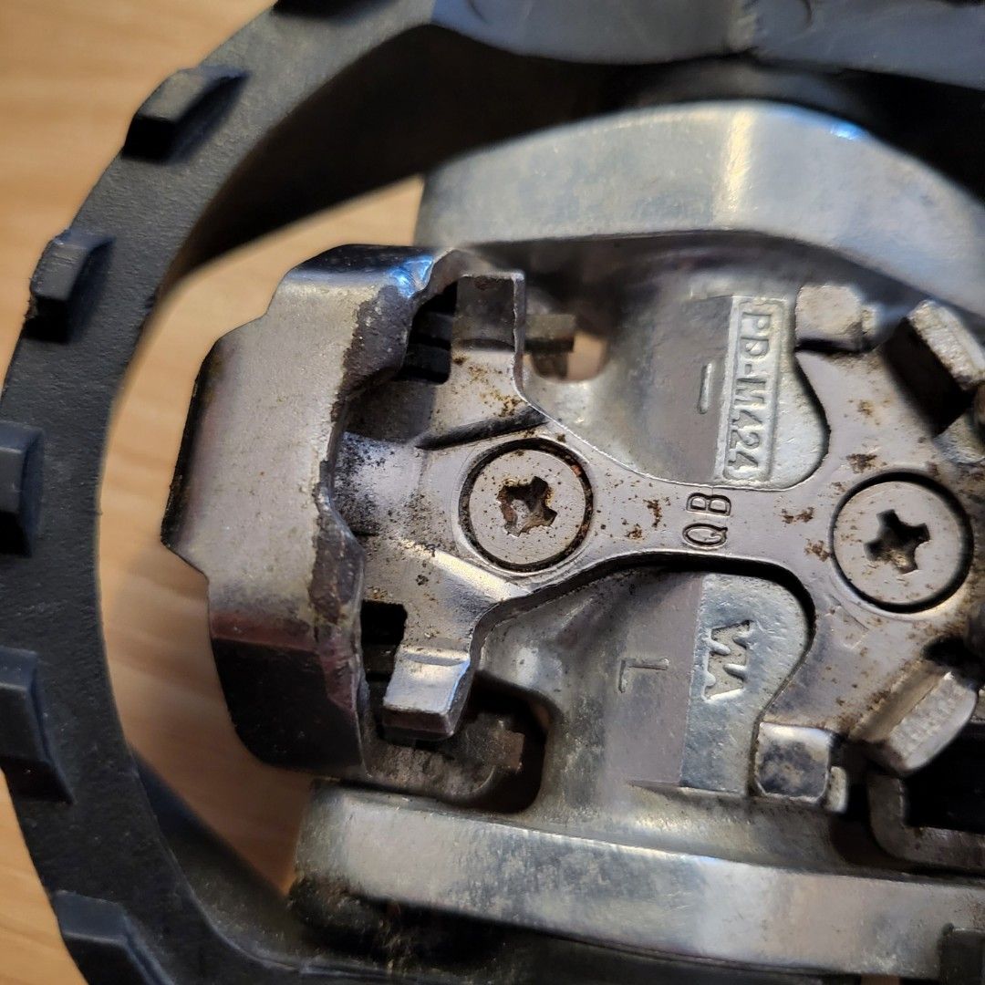 Shimano SPD Pedals PD-M424, Sports Equipment, Bicycles & Parts, Parts ...
