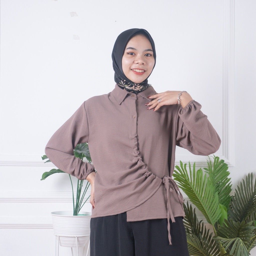 Silfa top kemeja serut samping crincle airflow - milo , Fesyen Wanita, Pakaian Wanita, Atasan di ...