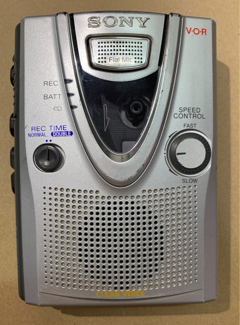 Sony cassette recorder TCM400DV, Audio, Portable Music Players on Carousell