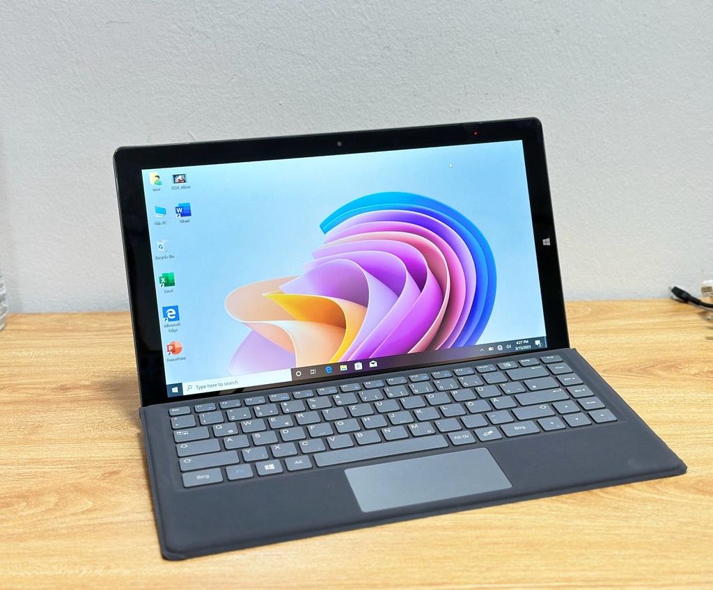 Super Slim 15 Inch SSD Laptop - 4GB RAM - SSD Drive - Fast Boot Up ...