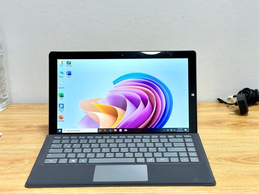 Super Slim 15 Inch SSD Laptop - 4GB RAM - SSD Drive - Fast Boot Up ...