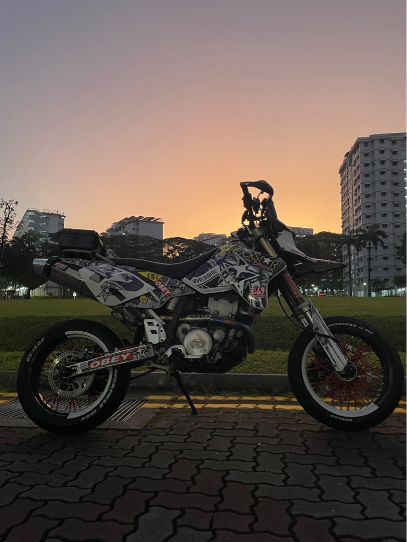 Suzuki DRZ400SM w Legal Titanium Yoshi, Motorcycles, Motorcycles for ...