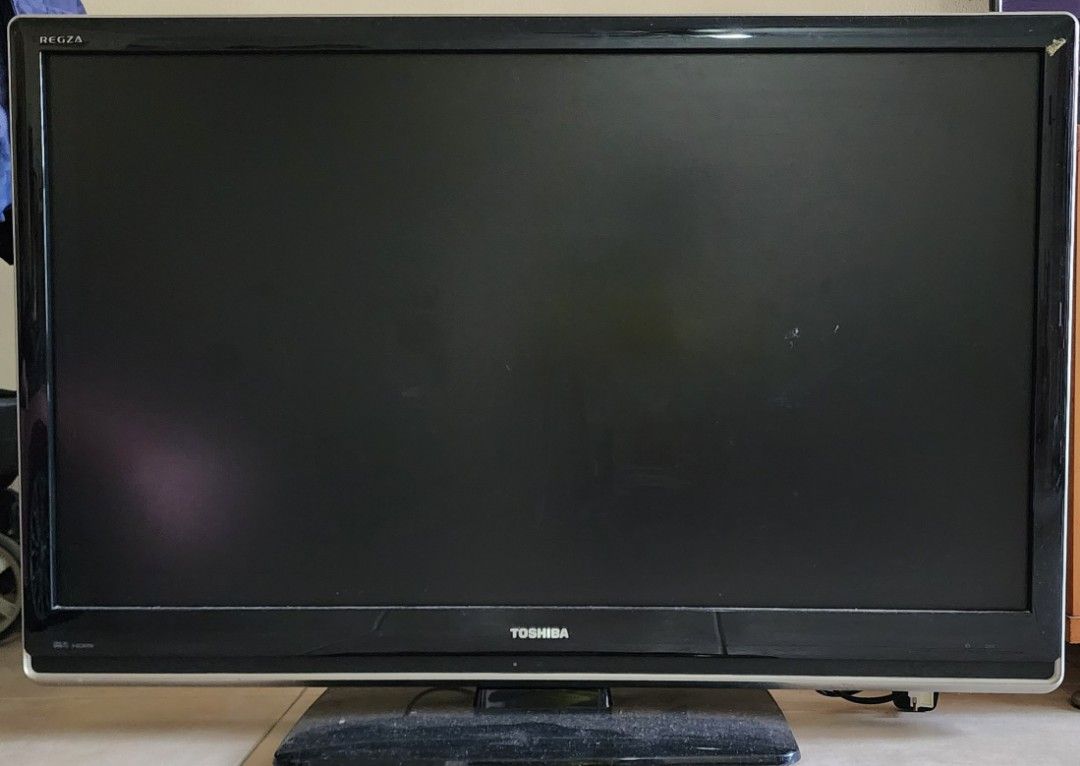 Toshiba LCD TV 42", TV & Home Appliances, TV & Entertainment, TV on ...