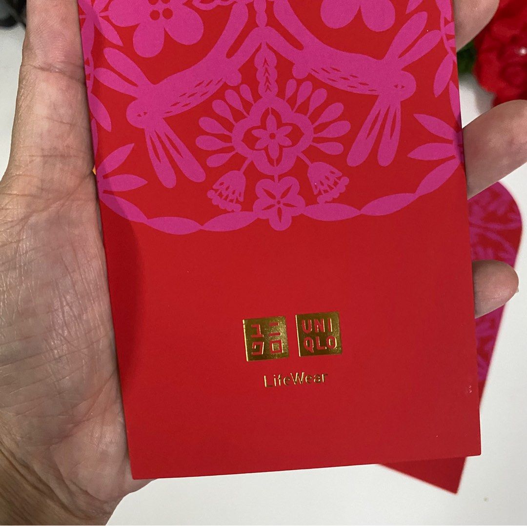 UNIQLO 2023 Ang Pow packet_ Rabbit years Ang Pow packet, Hobbies & Toys ...