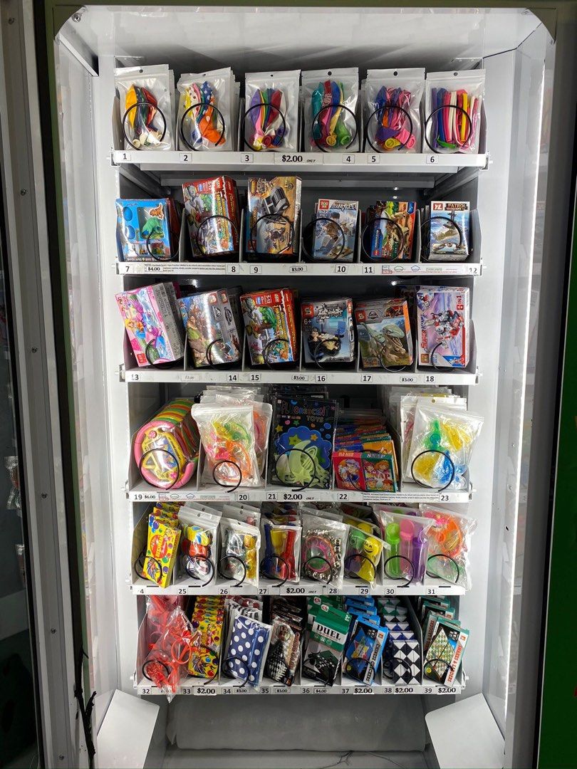 Vending Machine, Furniture & Home Living, Furniture, Shelves, Cabinets ...