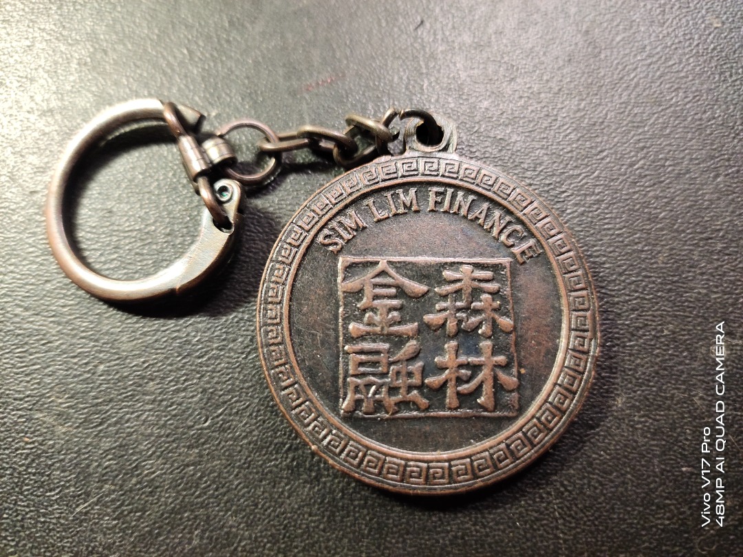 Vintage Sim Lim Finance Keychain, Hobbies & Toys, Memorabilia ...
