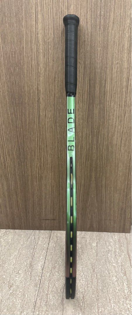 Wilson Blade PRO 98 V8, Sports Equipment, Sports & Games, Racket & Ball ...