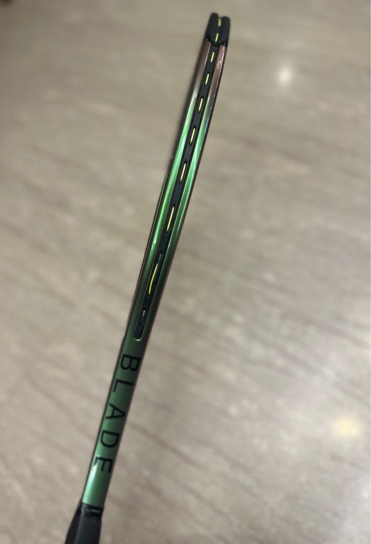 Wilson Blade PRO 98 V8, Sports Equipment, Sports & Games, Racket & Ball ...