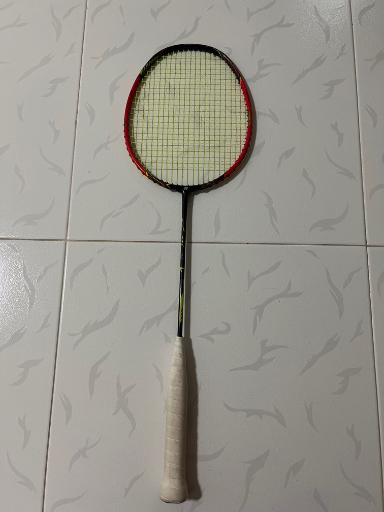 yonex voltric lin dan force, Sports Equipment, Sports & Games, Racket ...