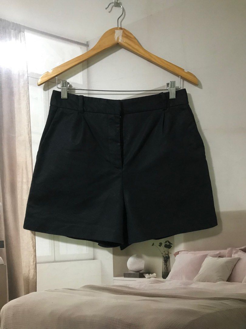Zara high waist bermuda shorts, Women's Fashion, Bottoms, Shorts on ...