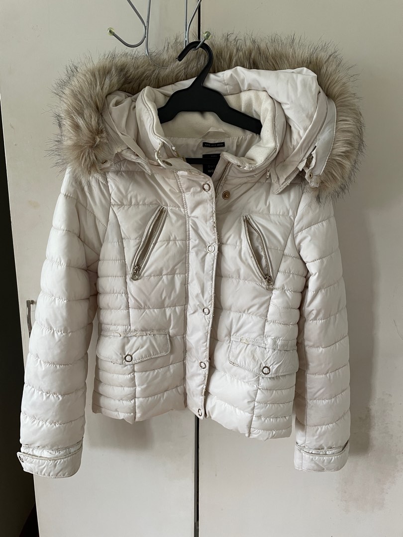 Zara puffer jacket, Women's Fashion, Coats, Jackets and Outerwear on ...