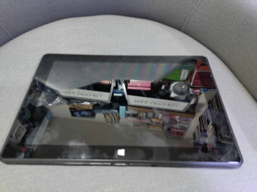 外觀佳 微星MSI 10吋 三合一變形 輕薄平板電腦 ms nd11 S100 不過電 不開機 當零件機 拍室, 手機及配件, 平板電腦 ...