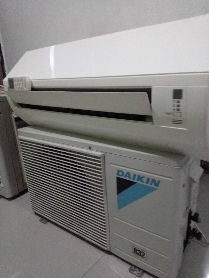 AC DAIKIN R32 DAN MATERIAL AC LENGKAP PLUS PASANG, Elektronik, Lainnya di Carousell