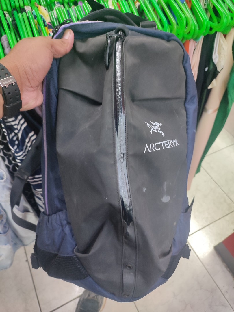 arcteryx arro, Men's Fashion, Bags, Backpacks on Carousell